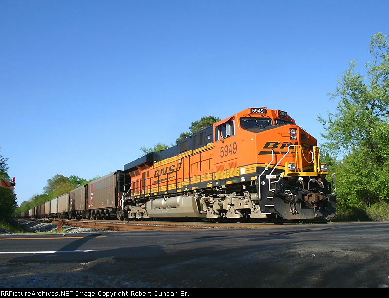BNSF 5949